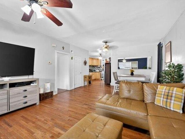 house with 3 bedroom, Bayonne NJ ES104236163