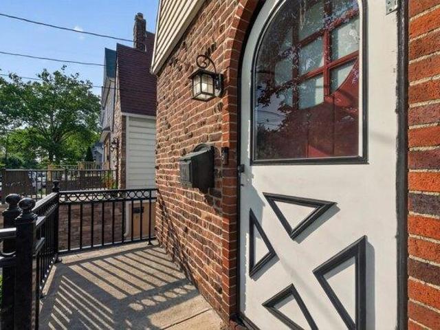 house with 3 bedroom, Bayonne NJ ES104296064