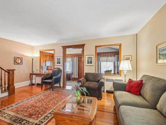 house with 3 bedroom, Bayonne NJ ES104329532