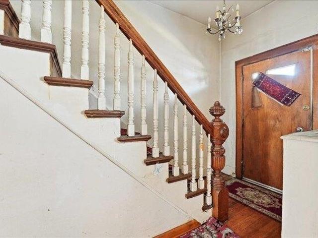 house with 3 bedroom, Bayonne NJ ES104789471