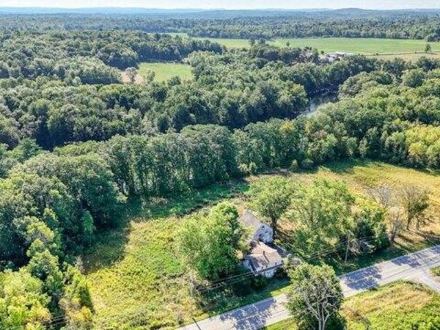 house with 3 bedroom, Benton ME ES103621926
