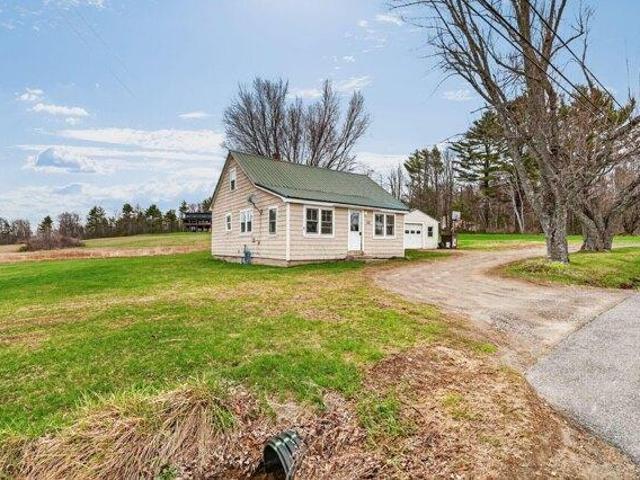 house with 3 bedroom, Benton ME ES103885848