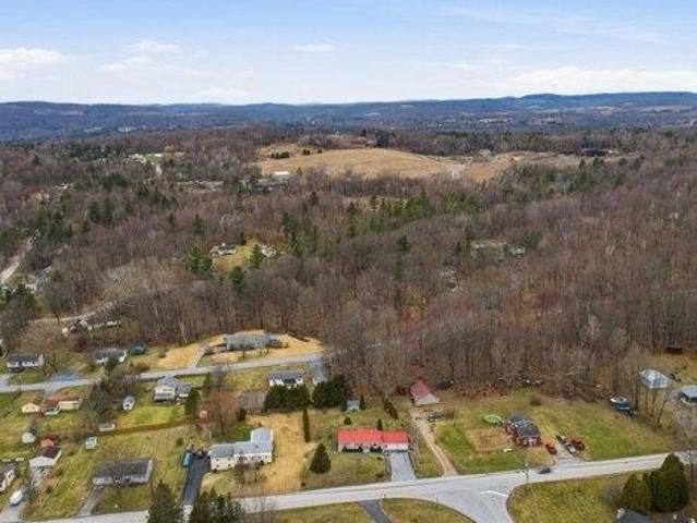 house with 3 bedroom, Bennington VT DLS102345017
