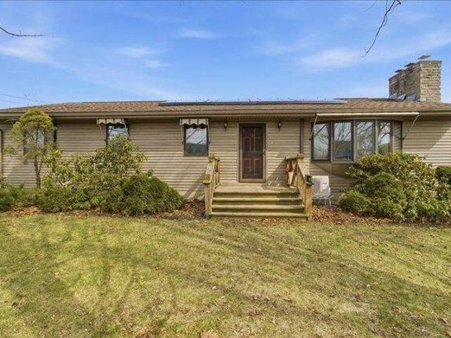 house with 3 bedroom, Bennington VT DS102318210