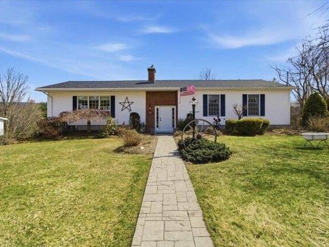 house with 3 bedroom, Bennington VT DS103071857