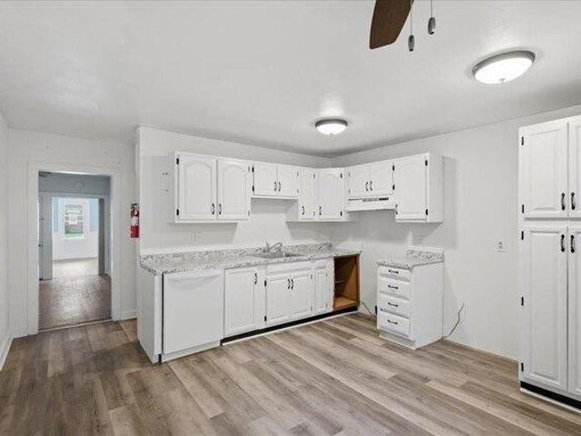 house with 3 bedroom, Bennington VT ES104150905