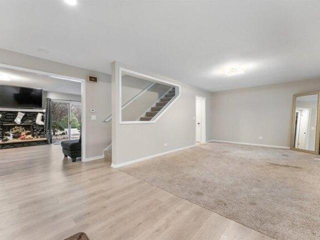 house with 3 bedroom, Bensenville IL DLS89531151
