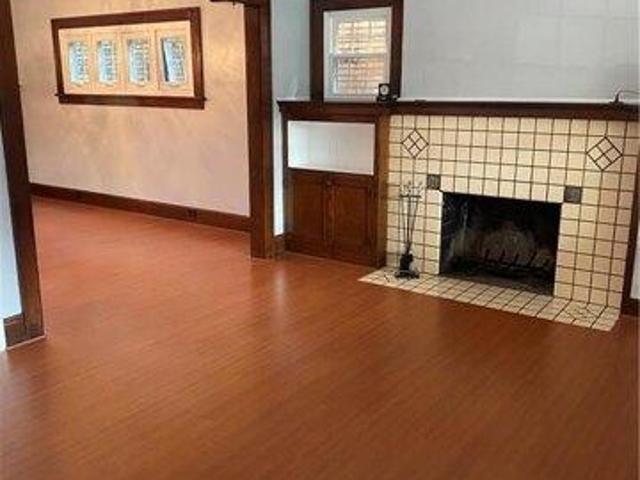 house with 3 bedroom, Beaver Falls PA DS103599924