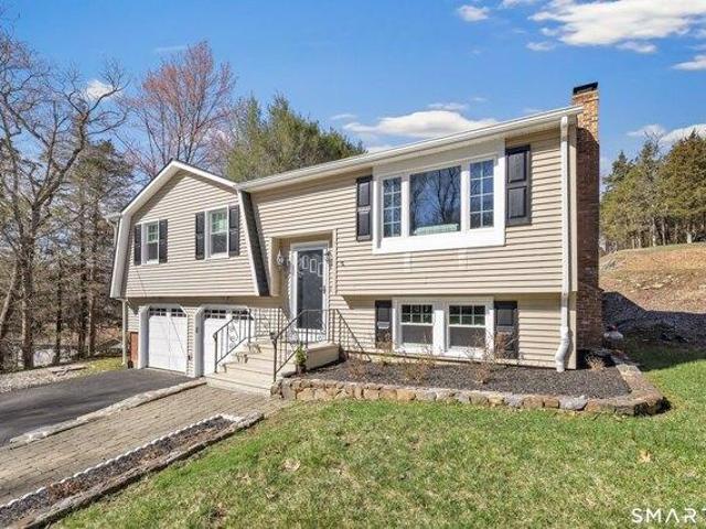 house with 3 bedroom, Beacon Falls CT DLS103101663