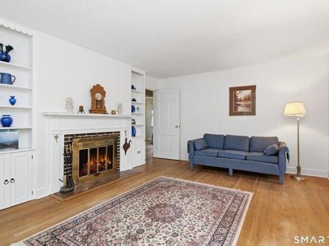 house with 3 bedroom, Beacon Falls CT ES104853017