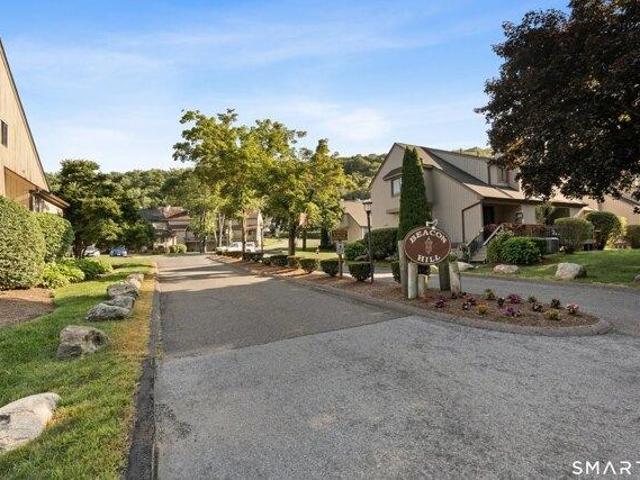 house with 3 bedroom, Beacon Falls CT ES105229375