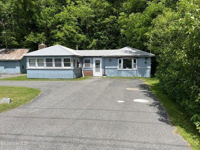 house with 3 bedroom, Becket MA DS103435063