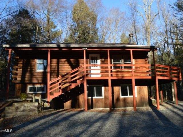 house with 3 bedroom, Becket MA DS103888675