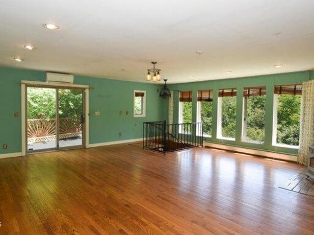 house with 3 bedroom, Becket MA ES103220063
