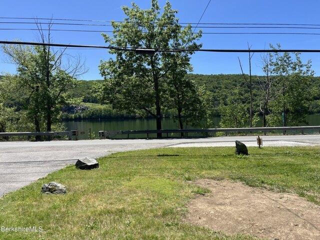 house with 3 bedroom, Becket MA ES104650079