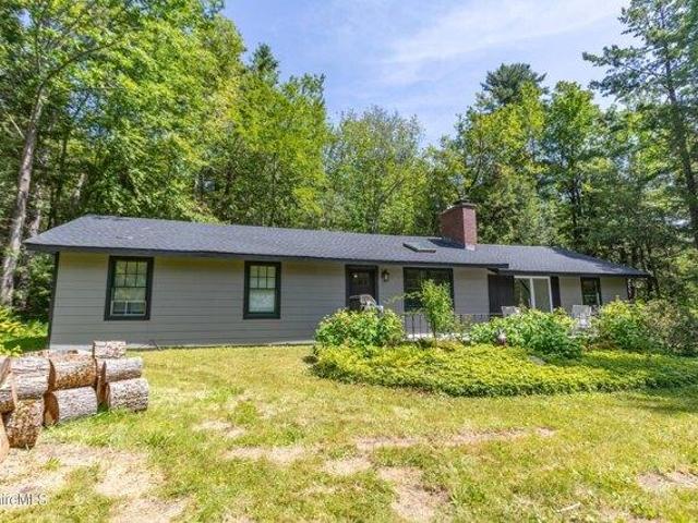 house with 3 bedroom, Becket MA ES105632869