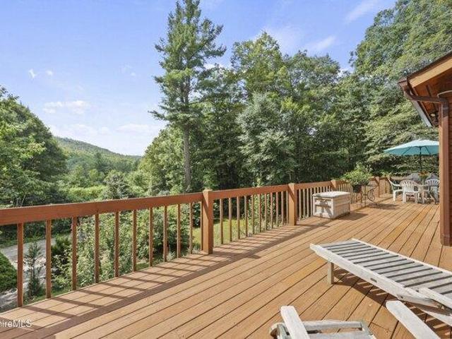 house with 3 bedroom, Becket MA ES105314825