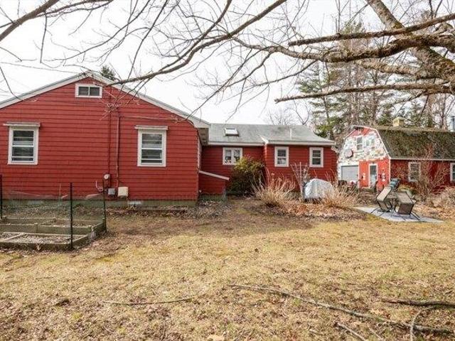 house with 3 bedroom, Bedford MA DLS102410371