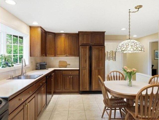 house with 3 bedroom, Bedford MA DLS102859971