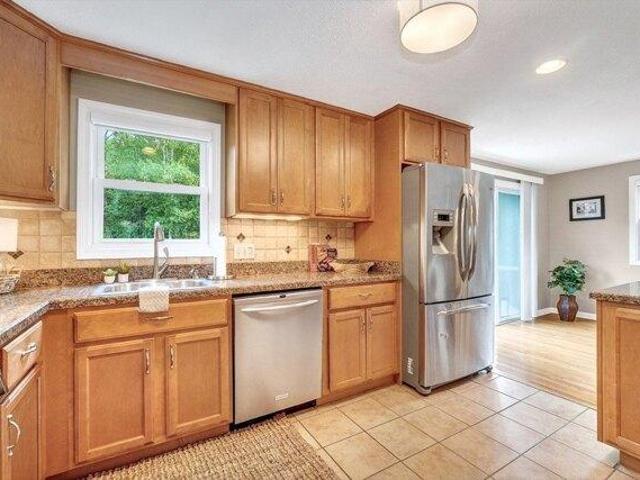 house with 3 bedroom, Bedford MA ES104830989