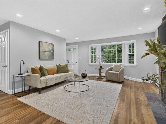 house with 3 bedroom, Bedford MA ES105139901