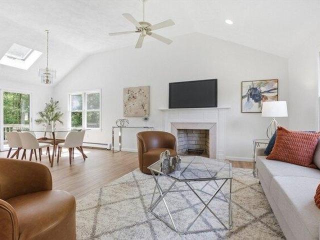 house with 3 bedroom, Bedford MA ES103885779