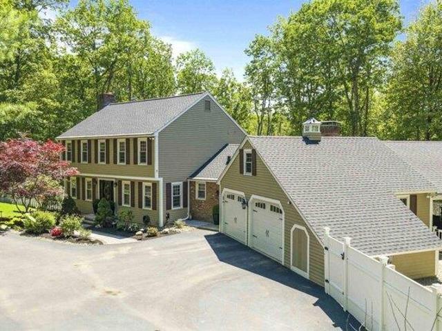 house with 3 bedroom, Bedford NH DLS103017719