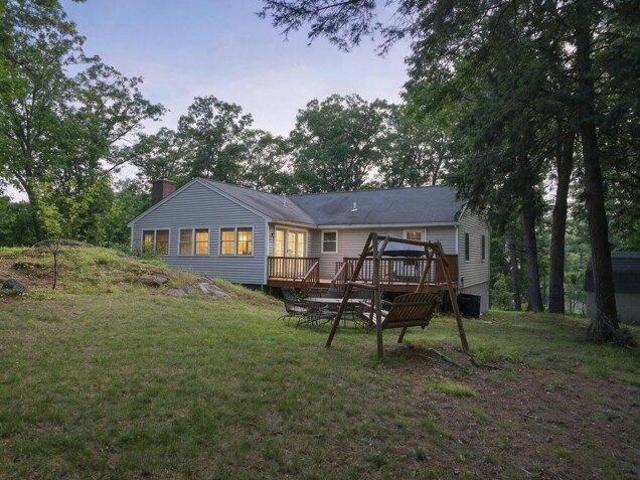 house with 3 bedroom, Bedford NH DS104332203