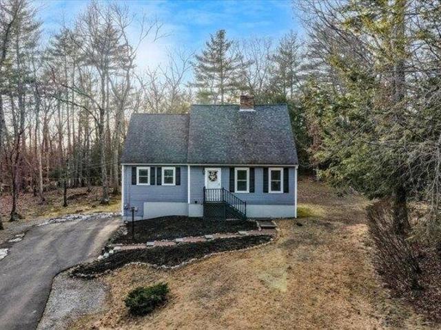 house with 3 bedroom, Bedford NH DS102409287