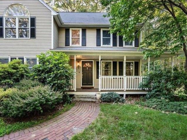 house with 3 bedroom, Bedford NH DS102411027