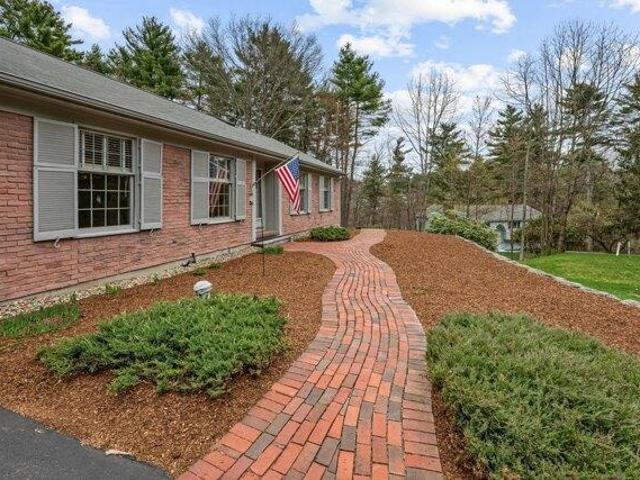 house with 3 bedroom, Bedford NH DS102478379