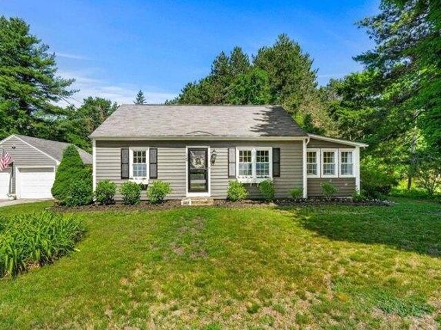 house with 3 bedroom, Bedford NH DS103663386