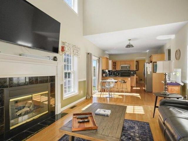 house with 3 bedroom, Bedford NH ES104903416