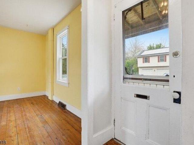 house with 3 bedroom, Belvidere NJ DLS102284031