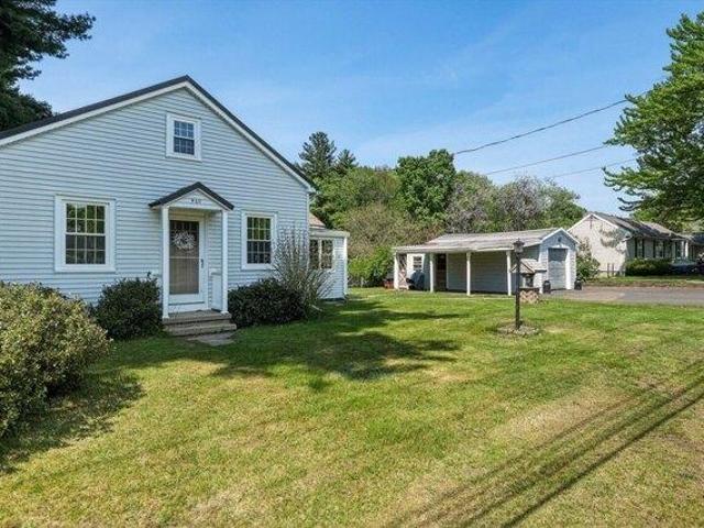 house with 3 bedroom, Belchertown MA DS103101556