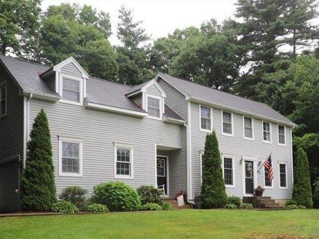house with 3 bedroom, Belchertown MA DS104149567