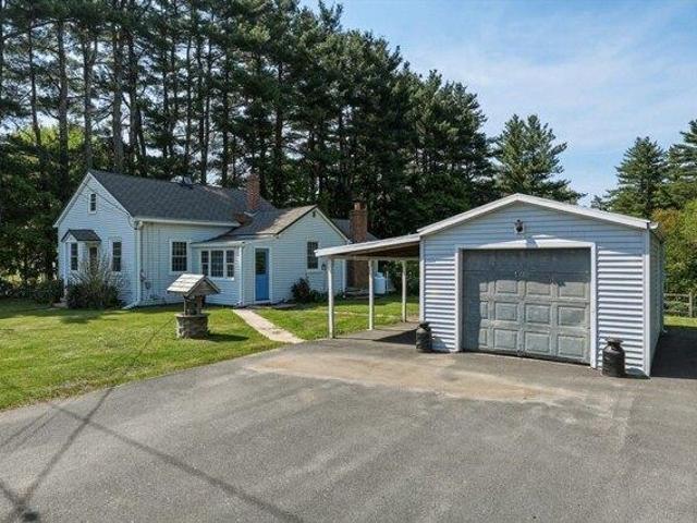house with 3 bedroom, Belchertown MA ES103101556