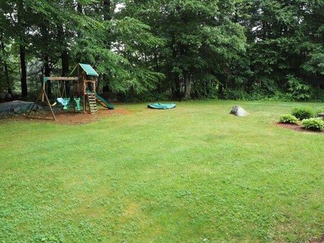 house with 3 bedroom, Belchertown MA ES104149567