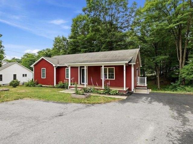 house with 3 bedroom, Belchertown MA ES104607185