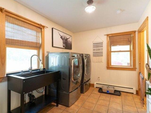 house with 3 bedroom, Belchertown MA ES105041712