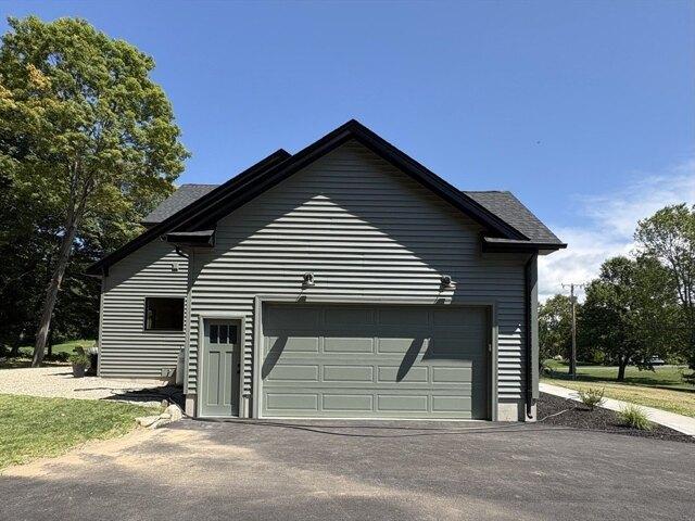 house with 3 bedroom, Belchertown MA ES105092452
