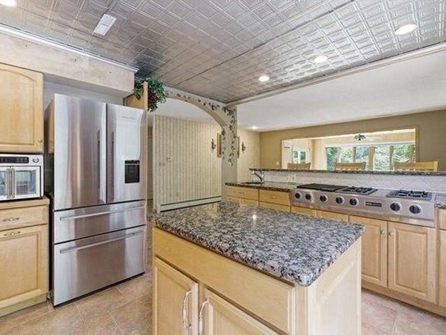house with 3 bedroom, Belchertown MA ES105109007