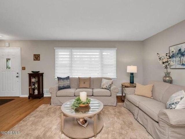 house with 3 bedroom, Belford NJ ES104405774