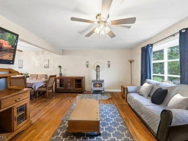 house with 3 bedroom, Belleville NJ DS104235588
