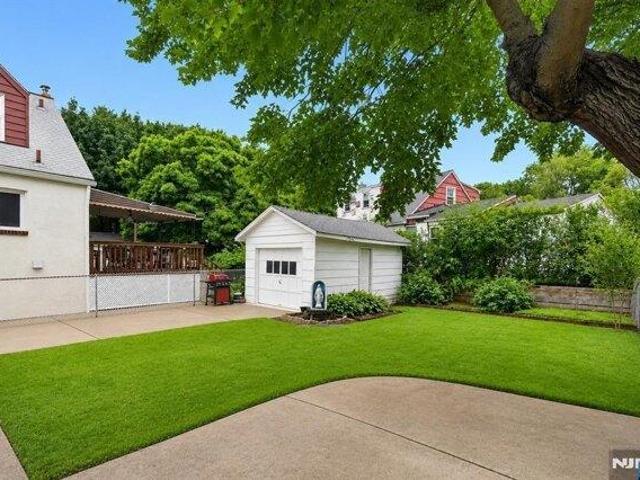 house with 3 bedroom, Belleville NJ ES104830967