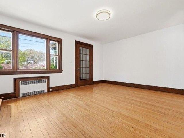 house with 3 bedroom, Belleville NJ ES103622813