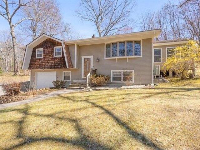 house with 3 bedroom, Bellingham MA DLS102668597