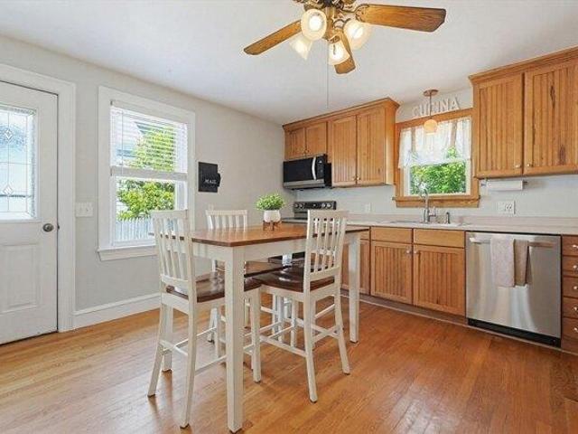 house with 3 bedroom, Bellingham MA ES104152040