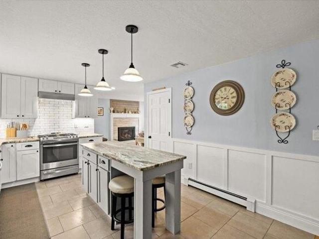 house with 3 bedroom, Bellingham MA ES104152917