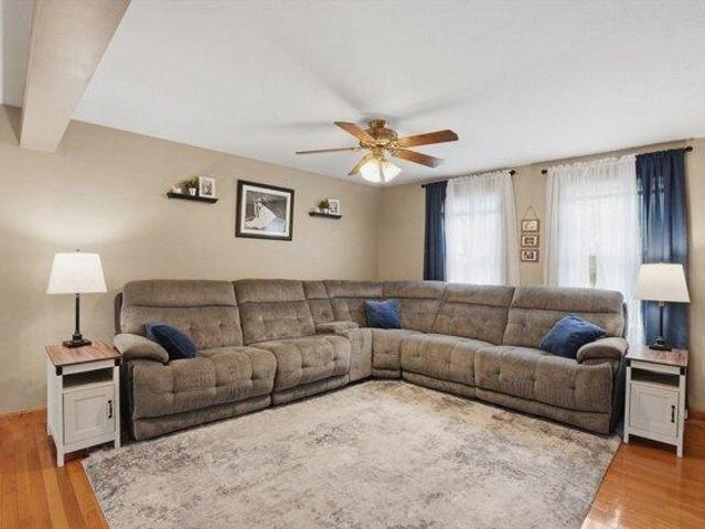 house with 3 bedroom, Bellingham MA ES104296088